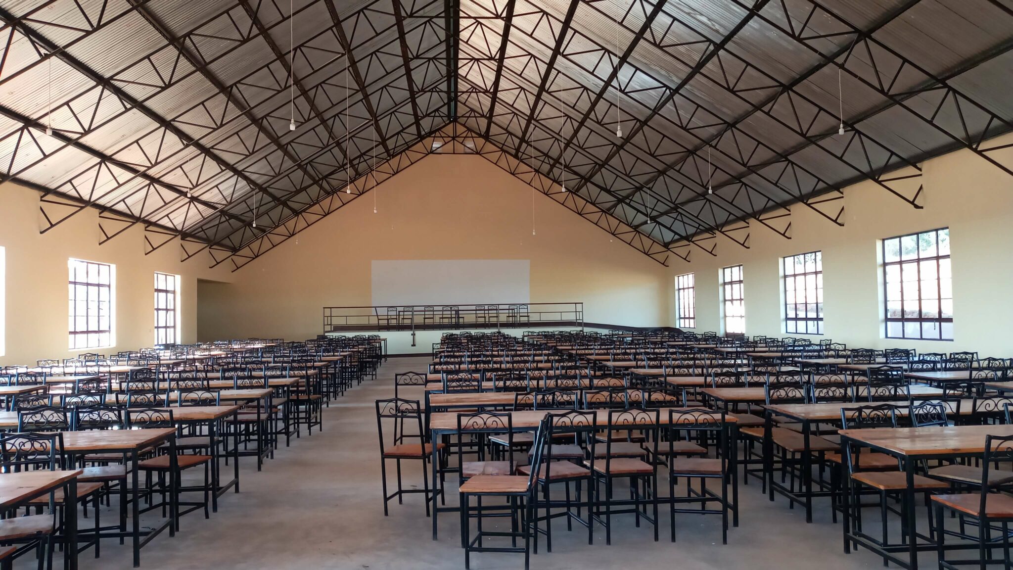 Multifunktions-Halle für die Kilolo Secondary School